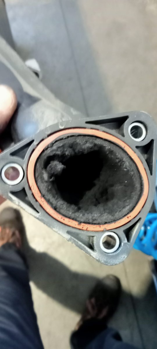 [Ford Ecosport 10/2016 1500cc Xvjd 70Kw Diesel] A 120 km/h va in ...