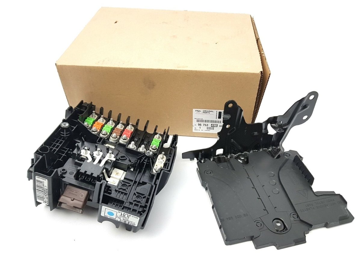 [Peugeot 3008 11/2016 1560cc bh01 88Kw Benzina] Messaggio sul display ...